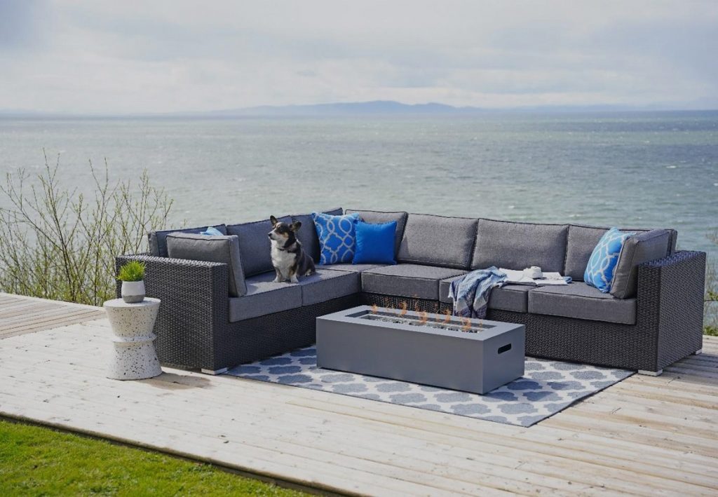 Stunning Outdoor Furniture to Expand your Living Space